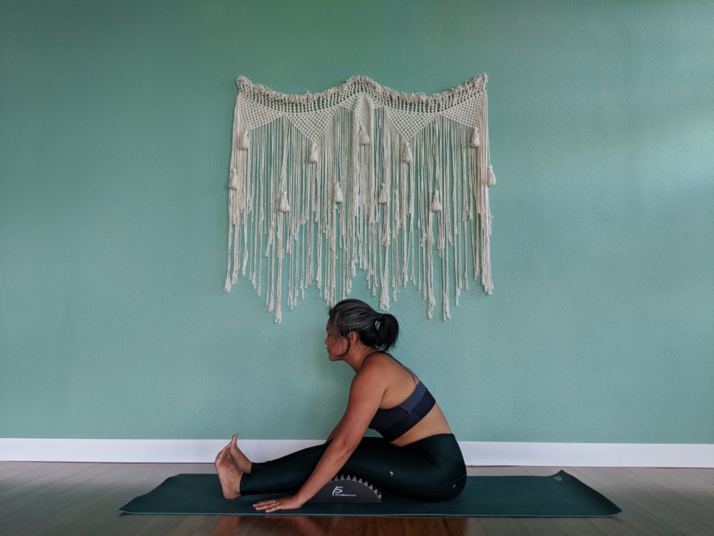 How to Use an Arched Back Stretcher - Schimiggy Reviews